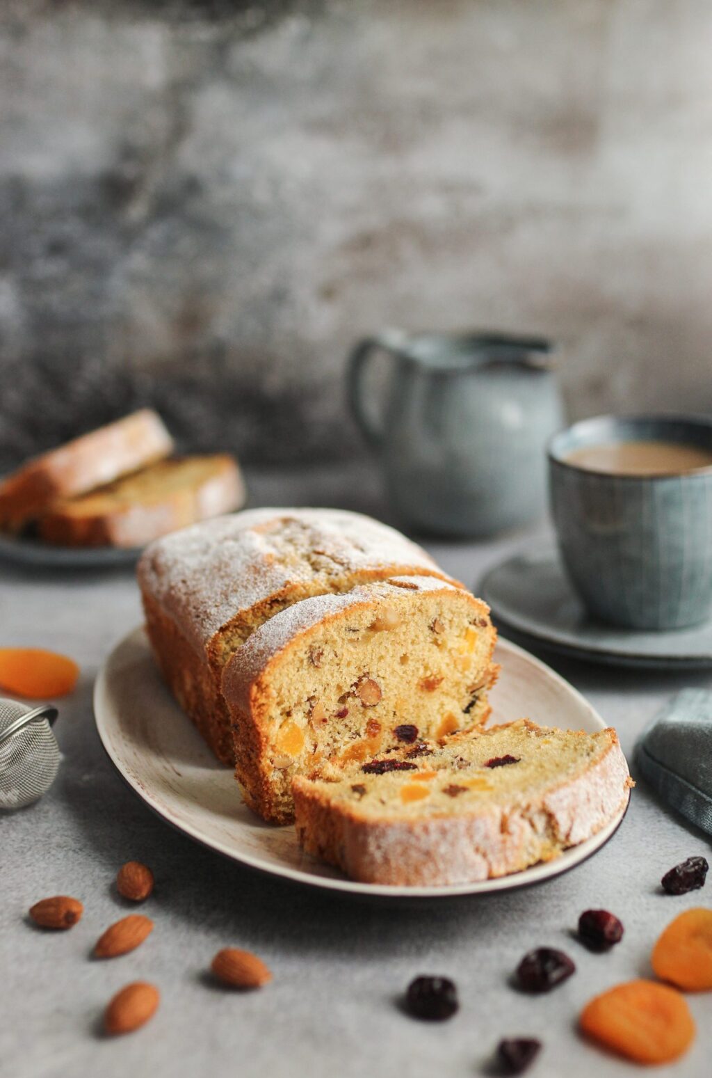 Kolač sa suvim voćem - Mystic Cakes